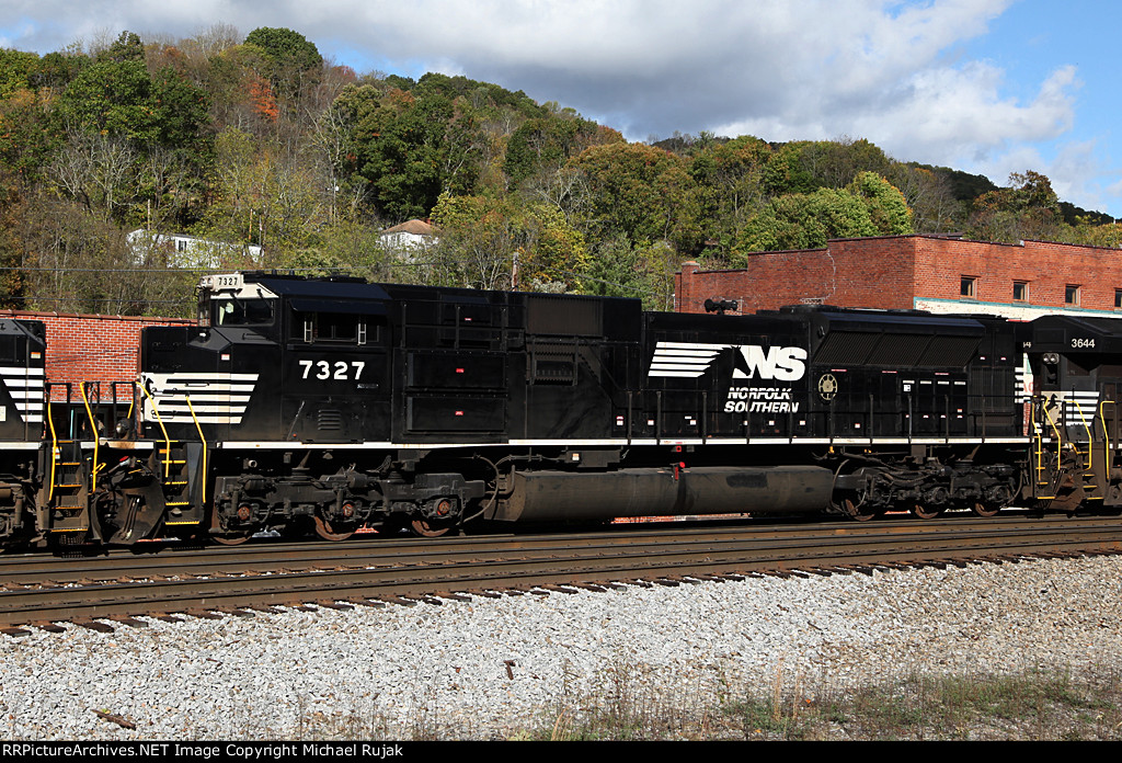 NS 7327